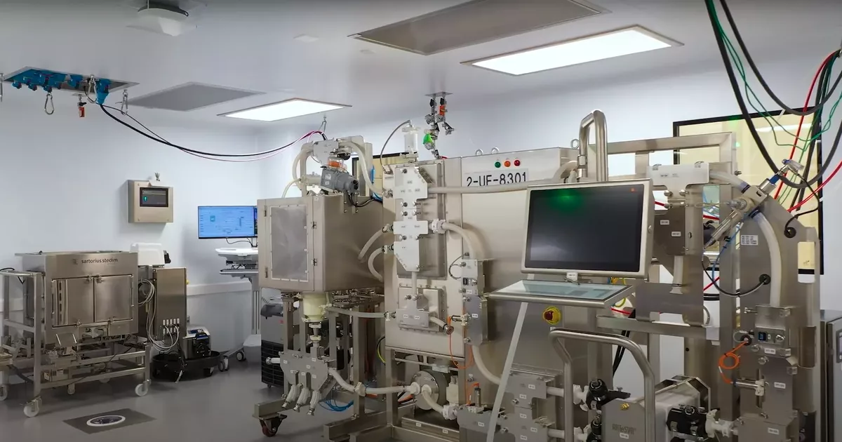 Turning the Crank Using a Hybrid Continuous Purification Platform - Evotec